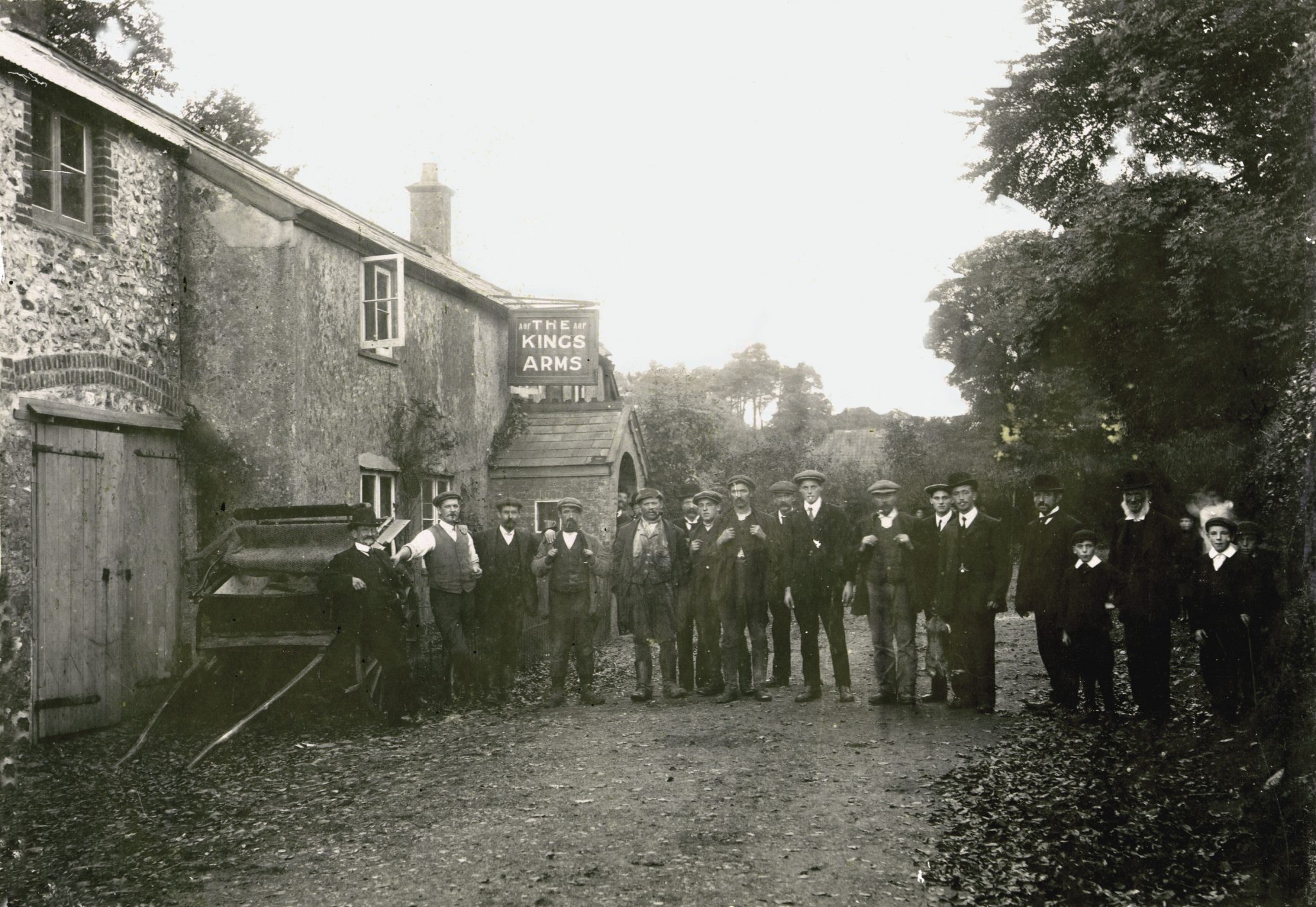 Kings Arms, Churchstanton in 1914 - Blackdown Archives